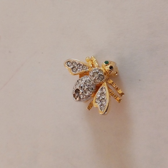 Joan Rivers | Jewelry | Joan Rivers Bee Pin | Poshmark